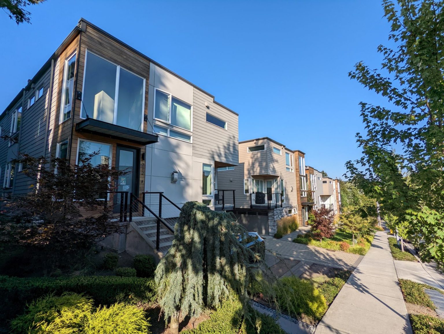 Bellevue’s Bold Middle Housing Plan Faces Uncertain Fate at Planning ...